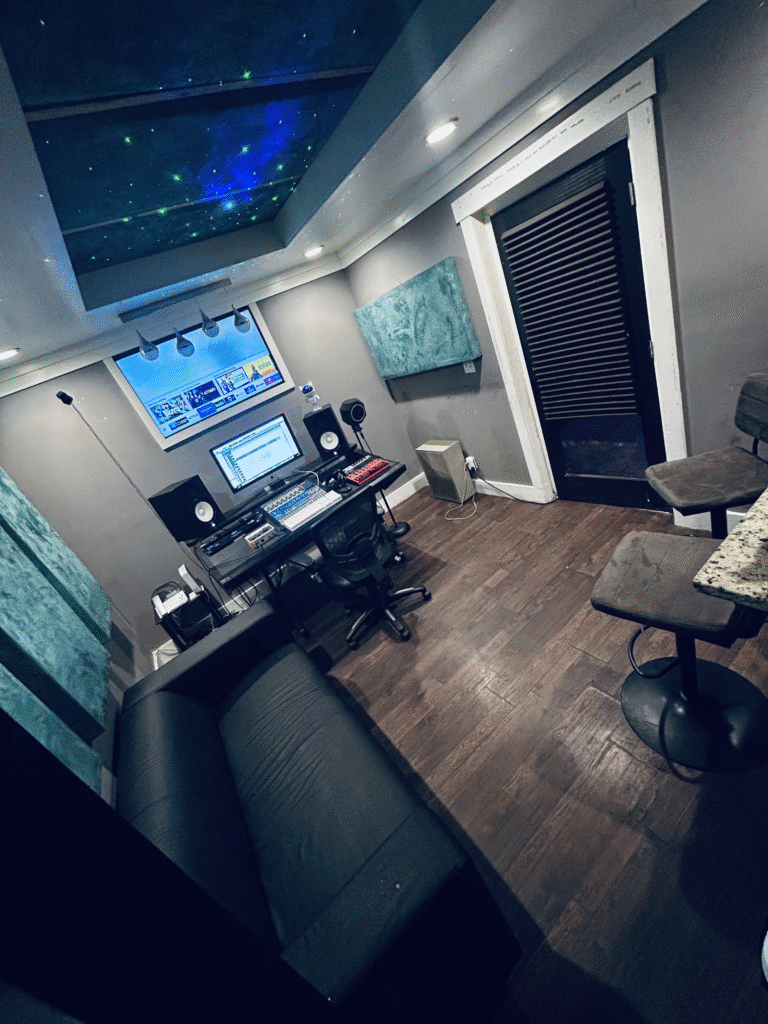 Book Premium Studio Rooms in Atlanta, GA | Toff King Studios